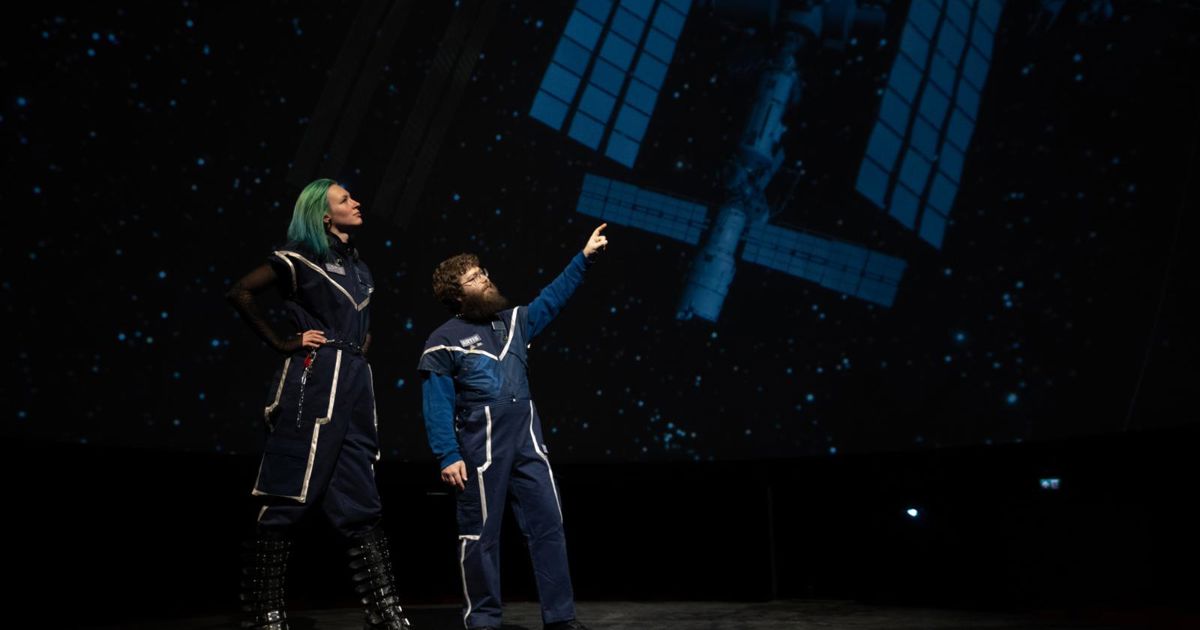 Stand-up Astronomy | Vragen over het heelal tijdens Zoomeravonden in ...